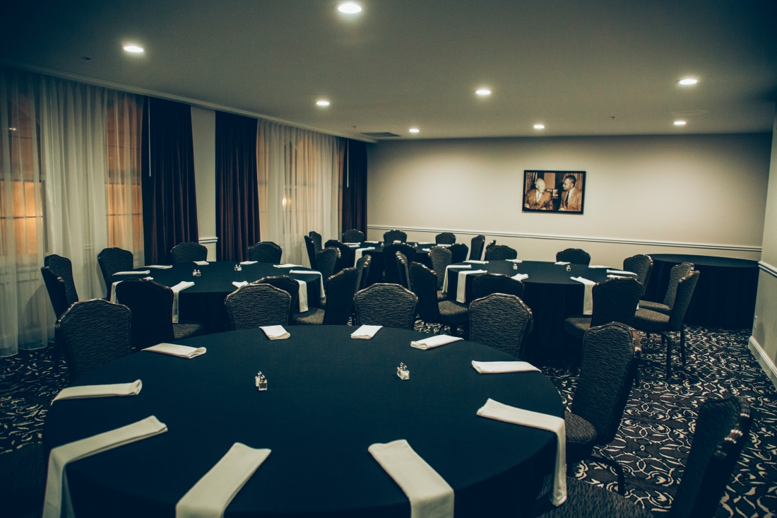 Hotel Retlaw in Fond du Lac, Wisconsin - Honest Review of Their Luxury ...
