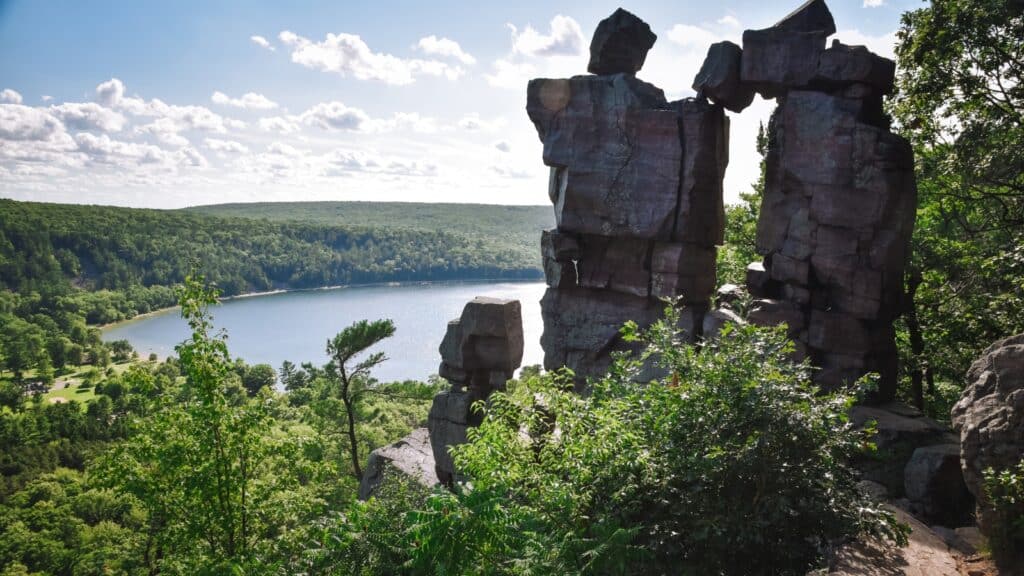 10 Great Places to Visit in Wisconsin for Nature Lovers