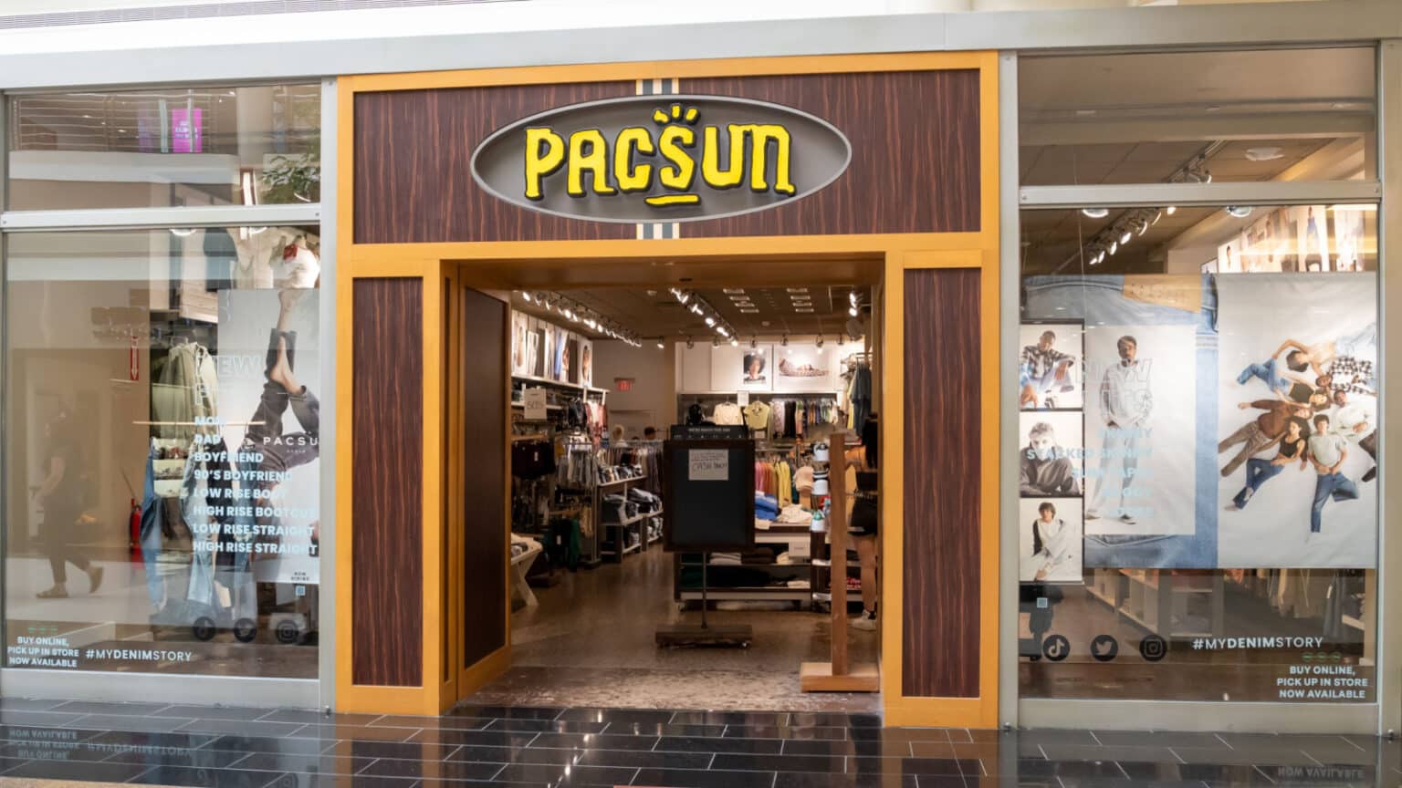 17 Stores Like Hot Topic for Alternative Fashion